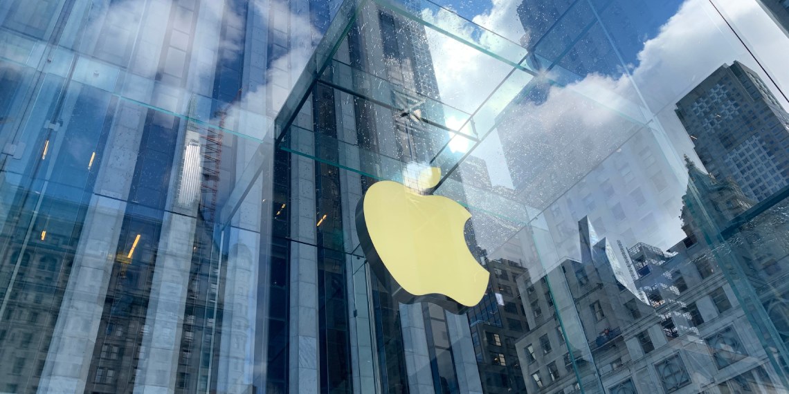 EU Investigates Apple for Breaching DMA Regulations